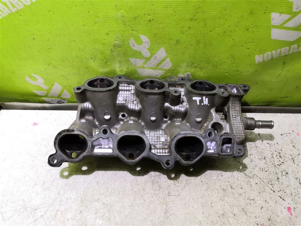 Коллектор впускной Toyota Highlander I 01-06