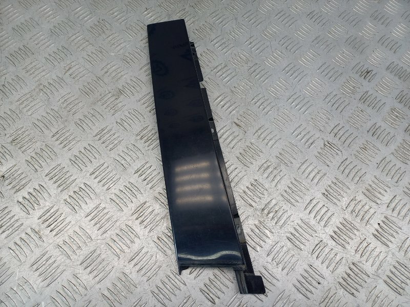 Б/У Накладка двери передней правой Ford Focus 3 / Форд Фокус 3 1.6 PNDA 125Л.С седан 2012