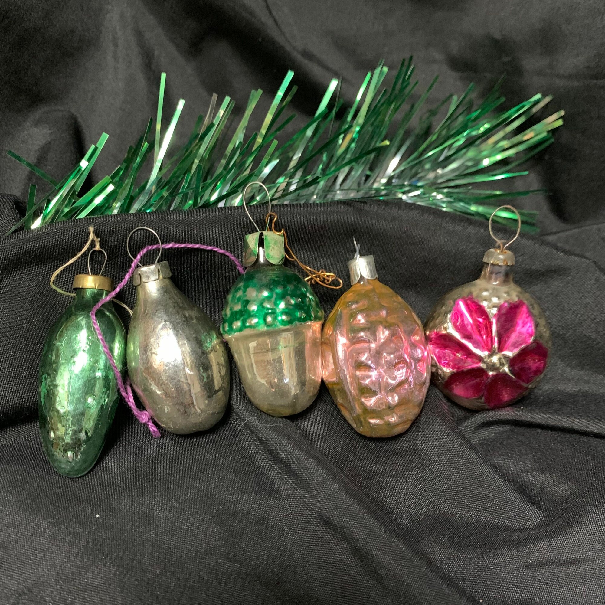 Набор маленьких елочных игрушек "Из 1970-х" №7