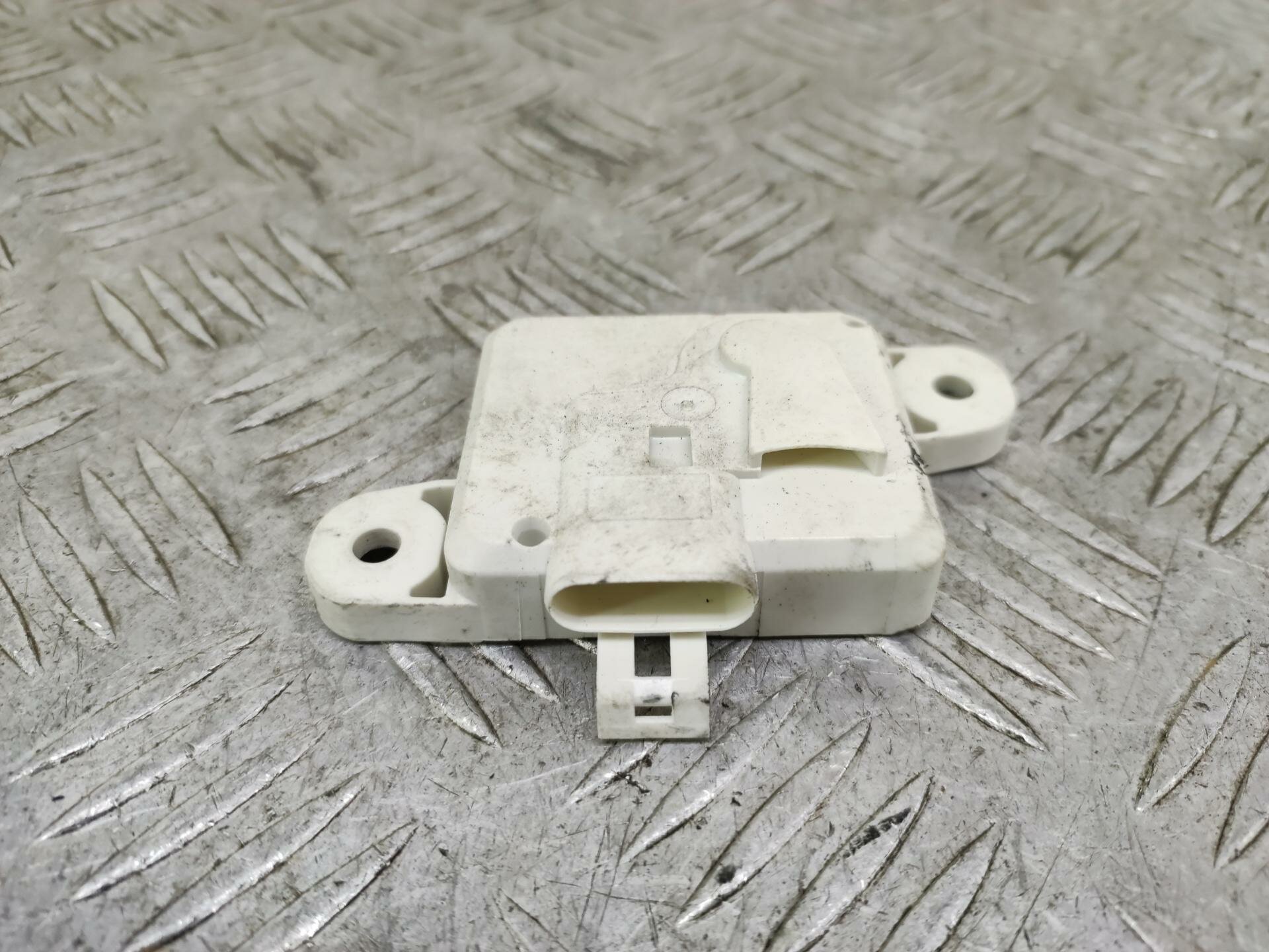 Датчик удара в двери передний правый Opel Zafira A 2002 5WK42857