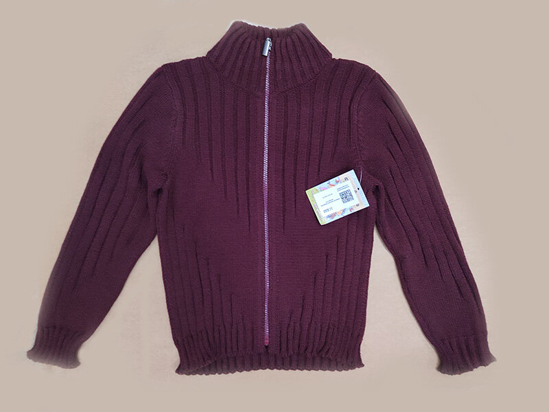 Свитер на молнии
