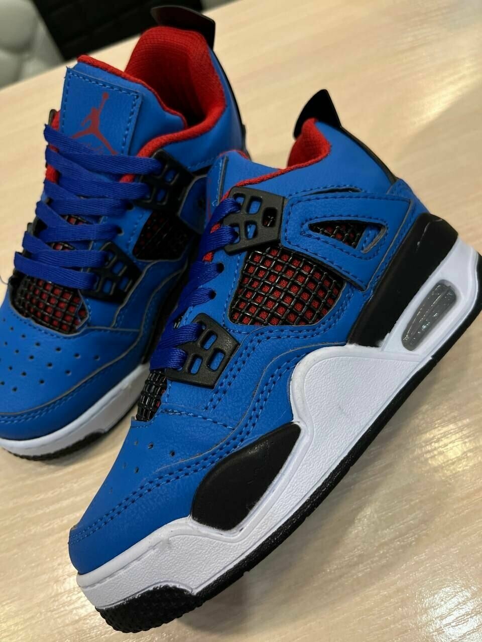 Кроссовки Весна-лето 2023