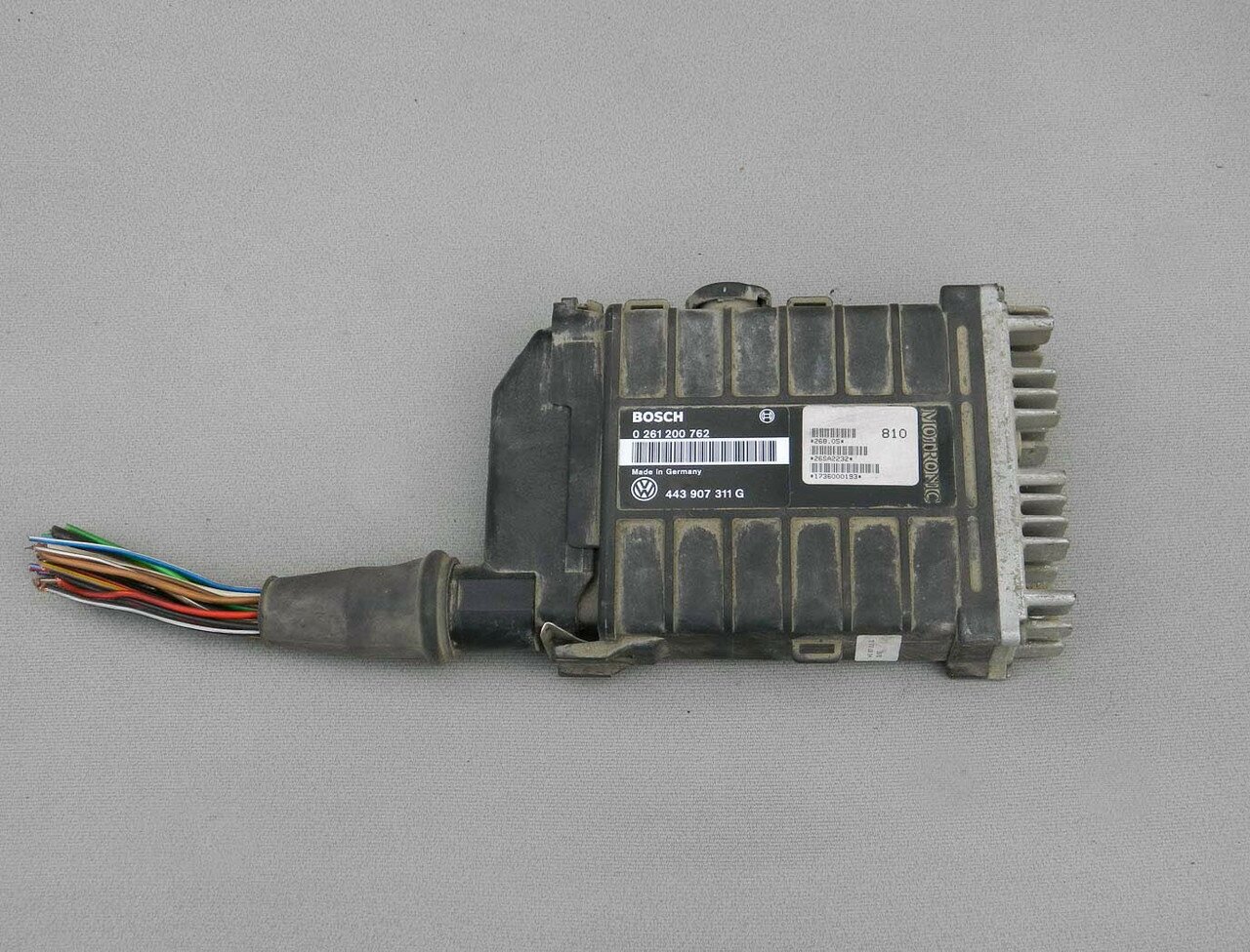 Блок управления двс Passat B3 1.8 RP