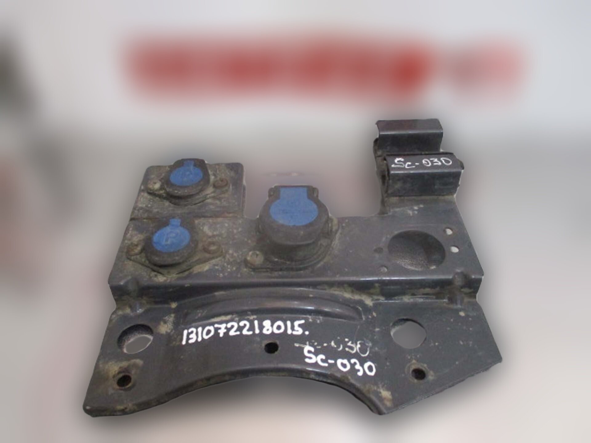 Кронштейн розеток Scania P, R, G