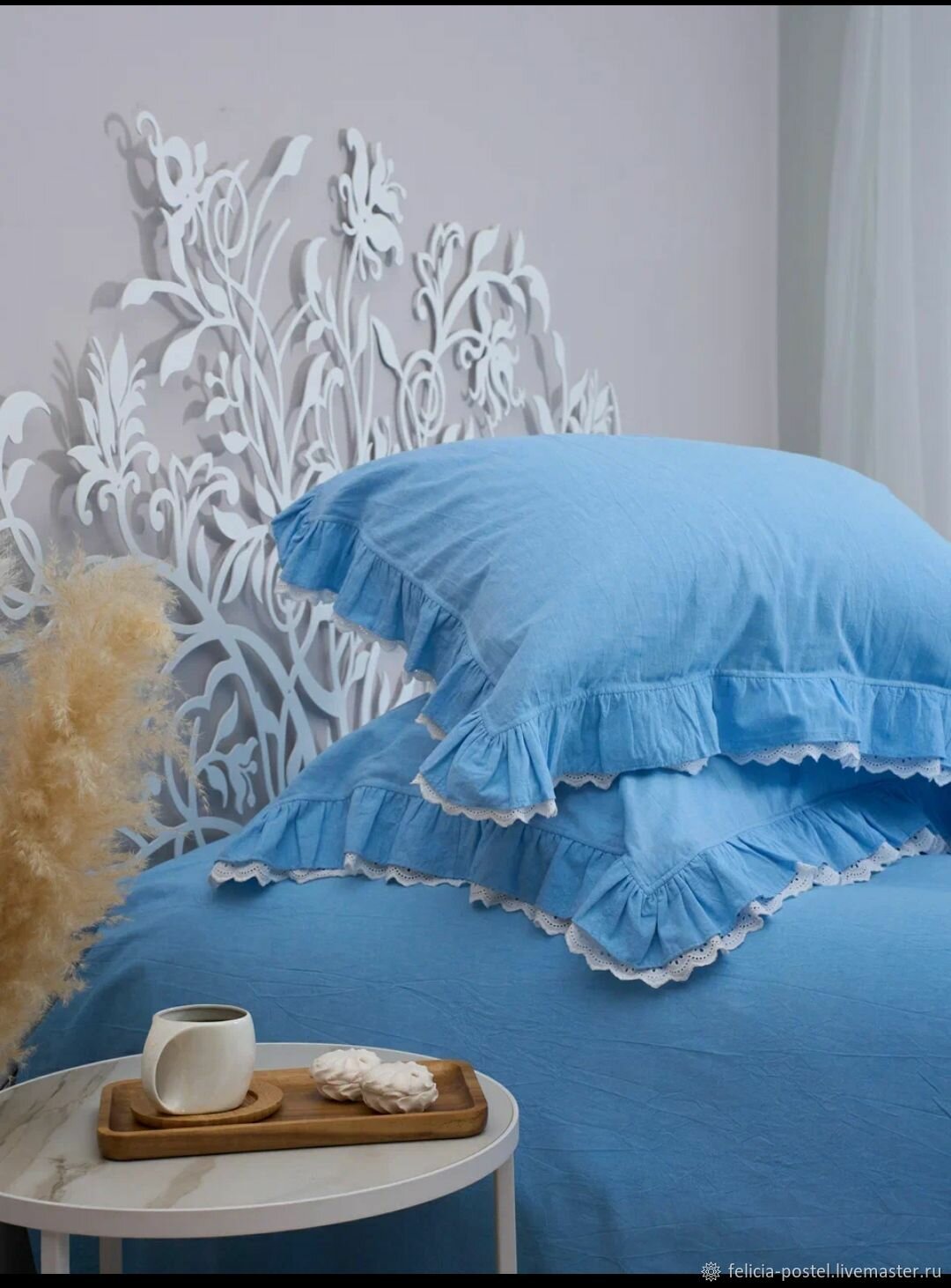 Постельное белье евро из вареного хлопка "Шебби-шик"с рюшами и кружевом / голубой меланж /bright blue melange