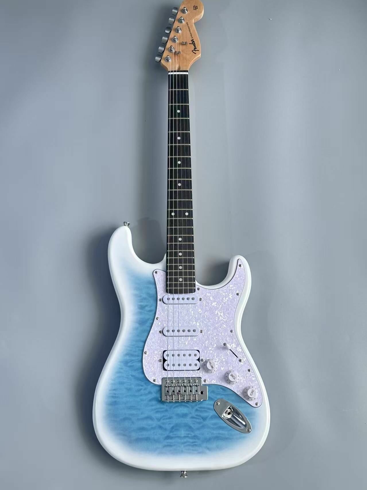 Электрогитара