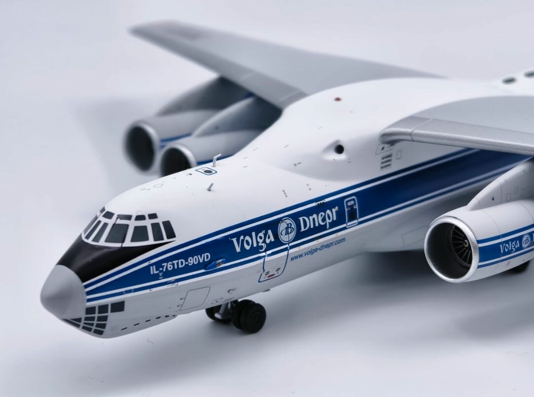 Модель самолета Ил-76 авиакомпании Волга-Днепр, 1/200, готовая, металлическая, SQ