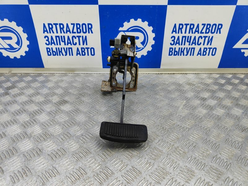 Б/У Педаль тормоза Kia Sportage 2 JE / Киа Спортейдж 2 JE 2.0 D4EA 140 Л.С. дизель 2004