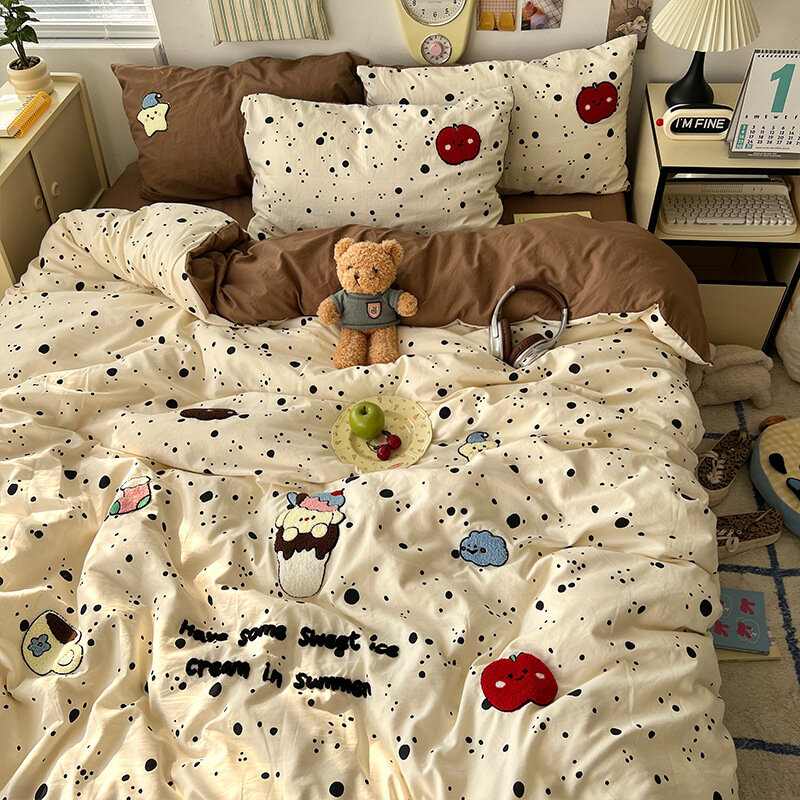 Комплект постельного белья из четырех предметов, вышитый на полотенце из хлопка класса А, новый стиль 2025 года, в горошек с рисунком из мультфильмов, простыня для учениц, пододеяльник, постельное белье,150*200cm