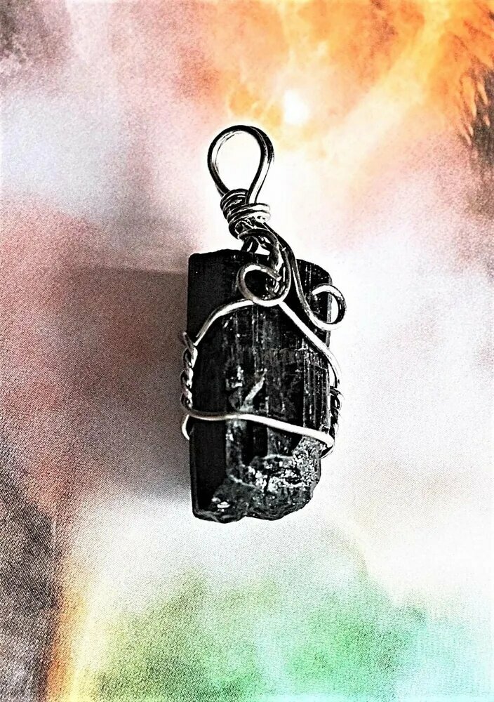 Кулон с натуральным камнем Черным Турмалином, Шерл