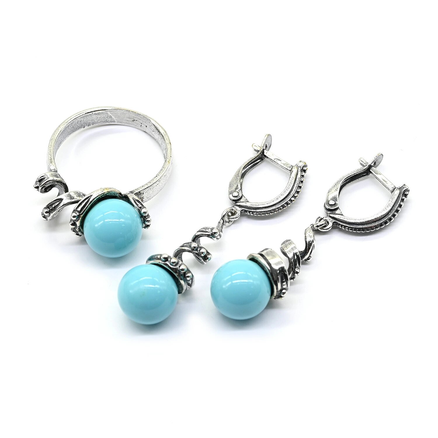 Комплект бижутерии: кольцо, серьги, жемчуг имитация