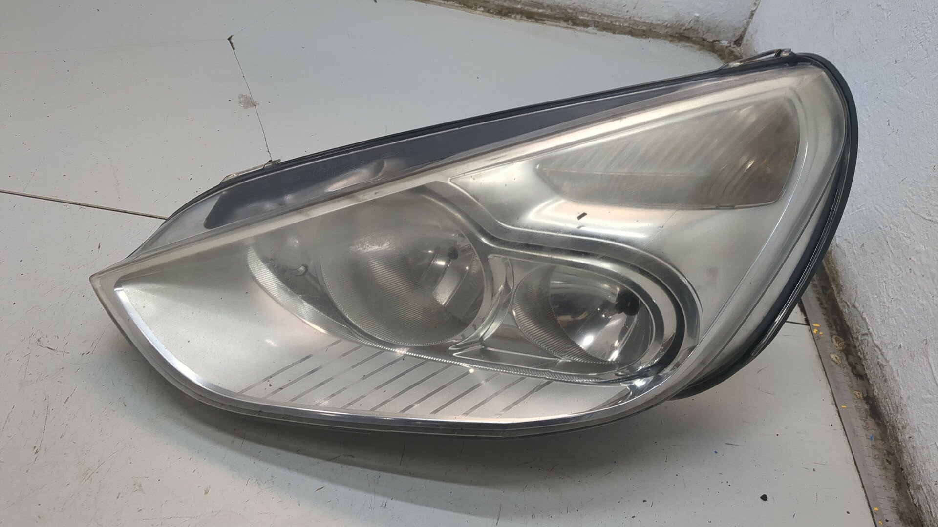 Фара (передняя) левая Ford S-Max Б/У