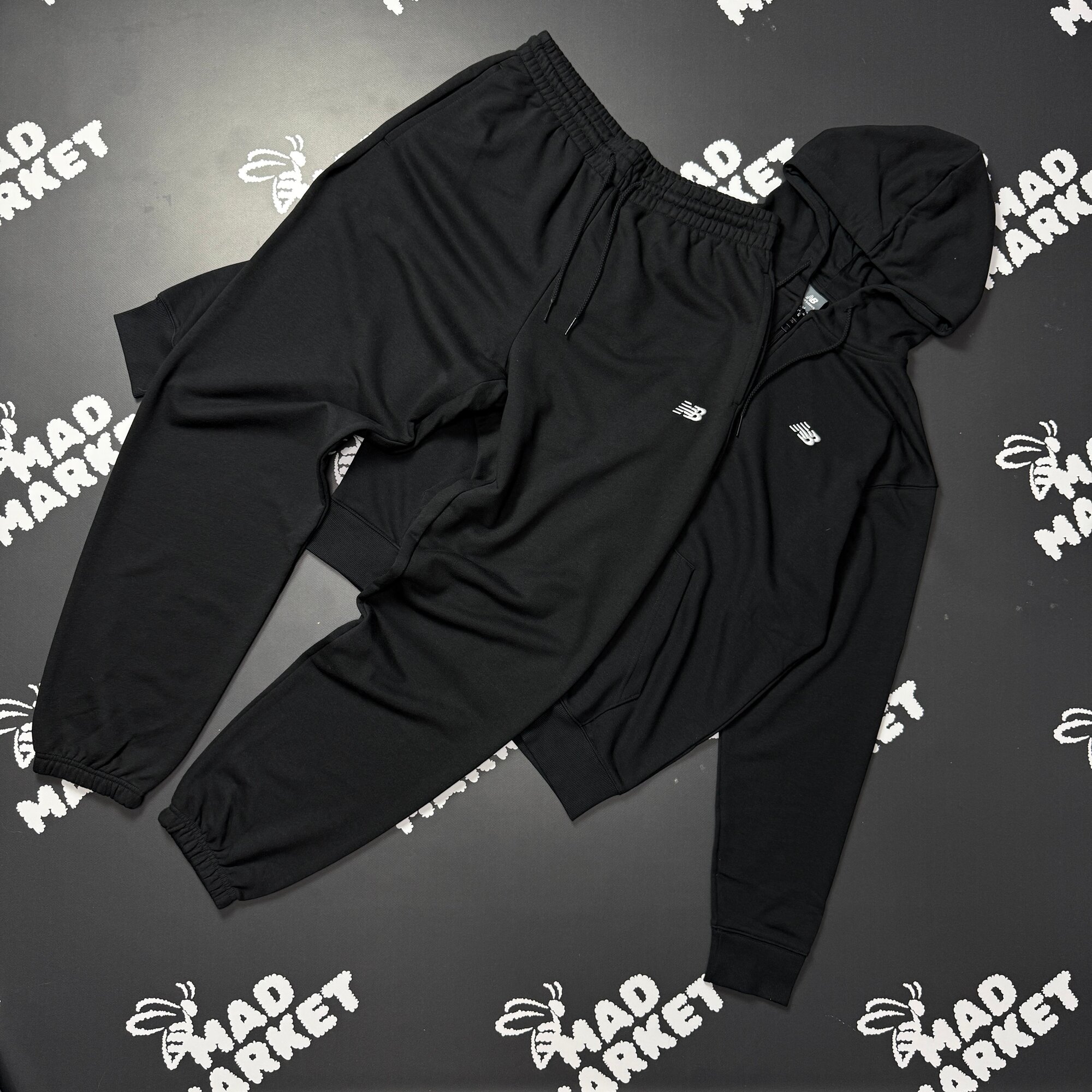 Костюм спортивный New Balance