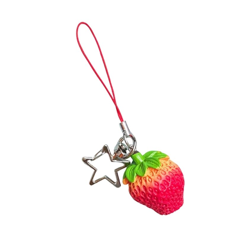 Имитация клубничного кулона