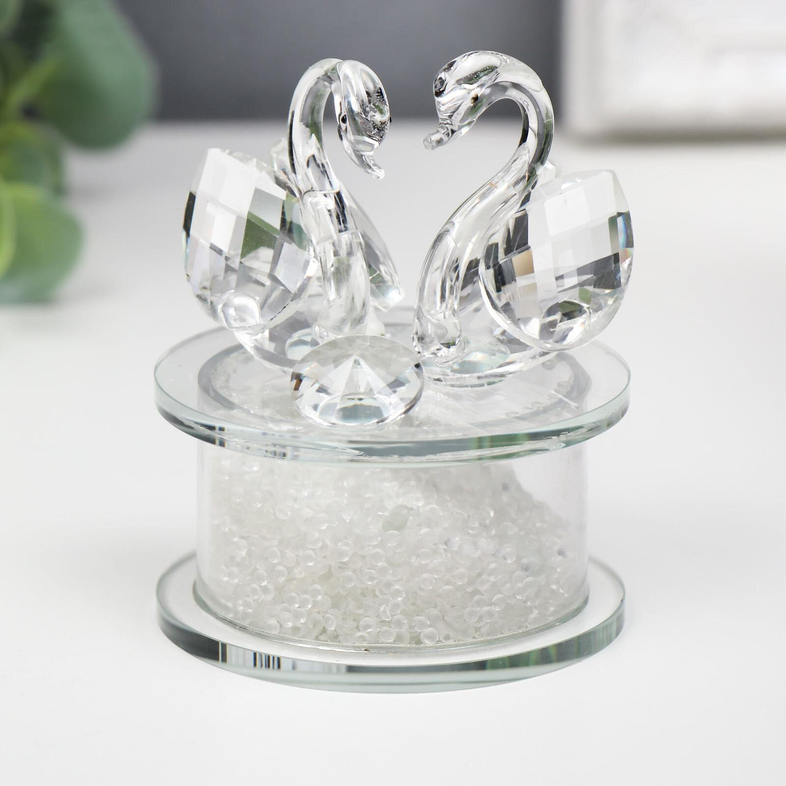 Фигурка стекло "Два лебедя" бисер, размер 8.4×6.8×5.8 см, цвет прозрачный