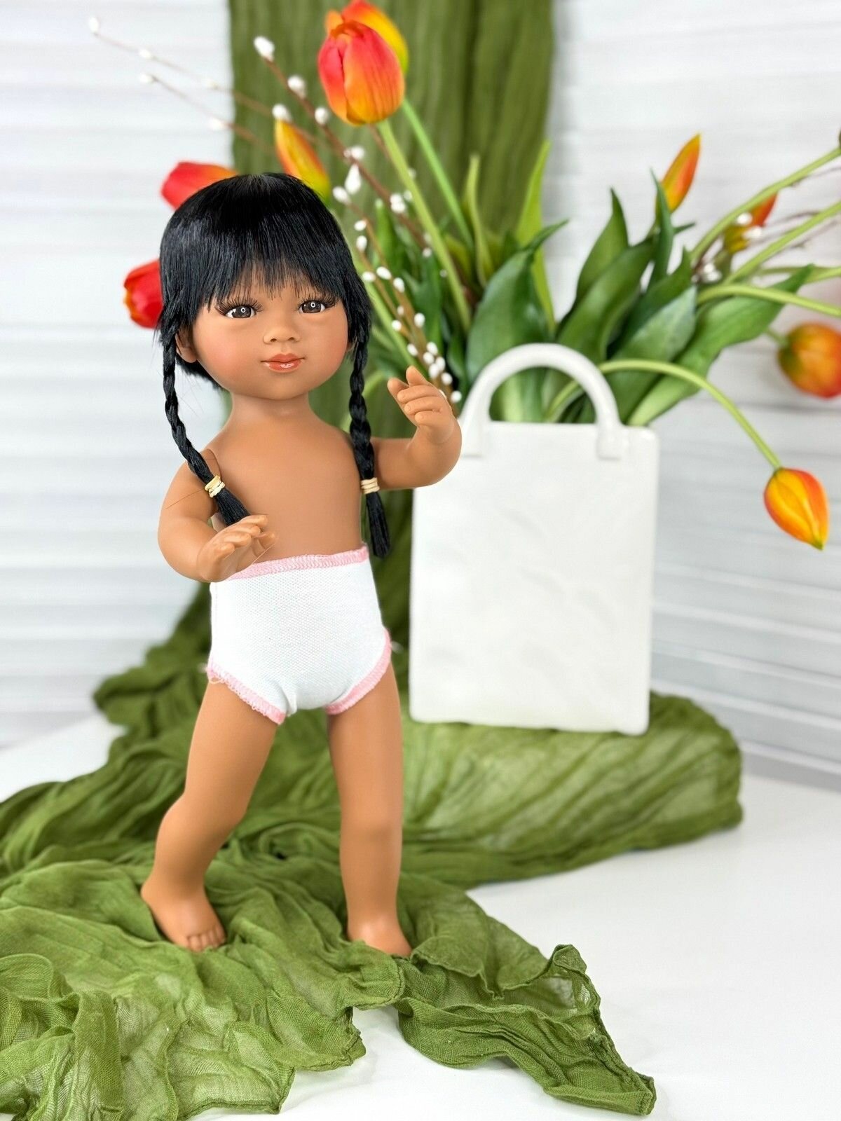 Кукла D Nenes виниловая 34 см Celia без одежды