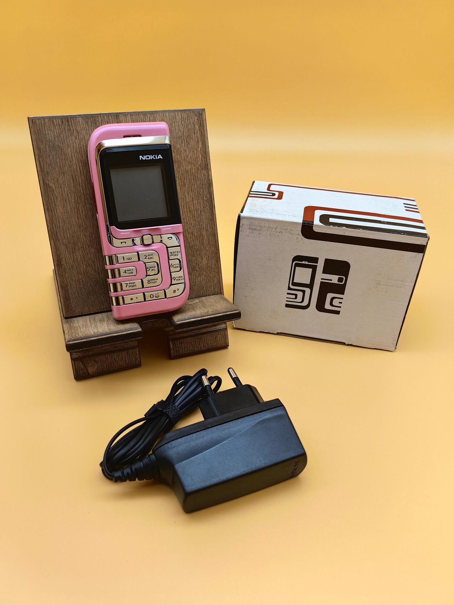 Мобильный раритетный кнопочный ретро телефон Nokia 7260, Розовый