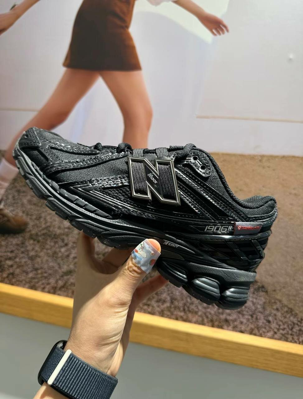 Кроссовки 1906R "Black Silver Metallic"