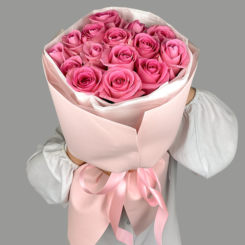 Букет розовых роз 15 шт