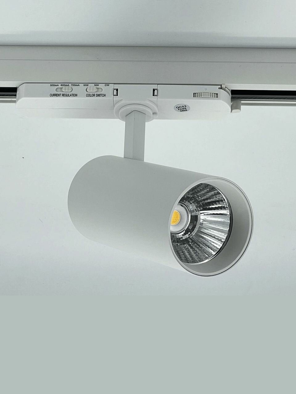 Светильник светодиодный TR1432 трековый COB 30W-25W-20W 3CCT белый