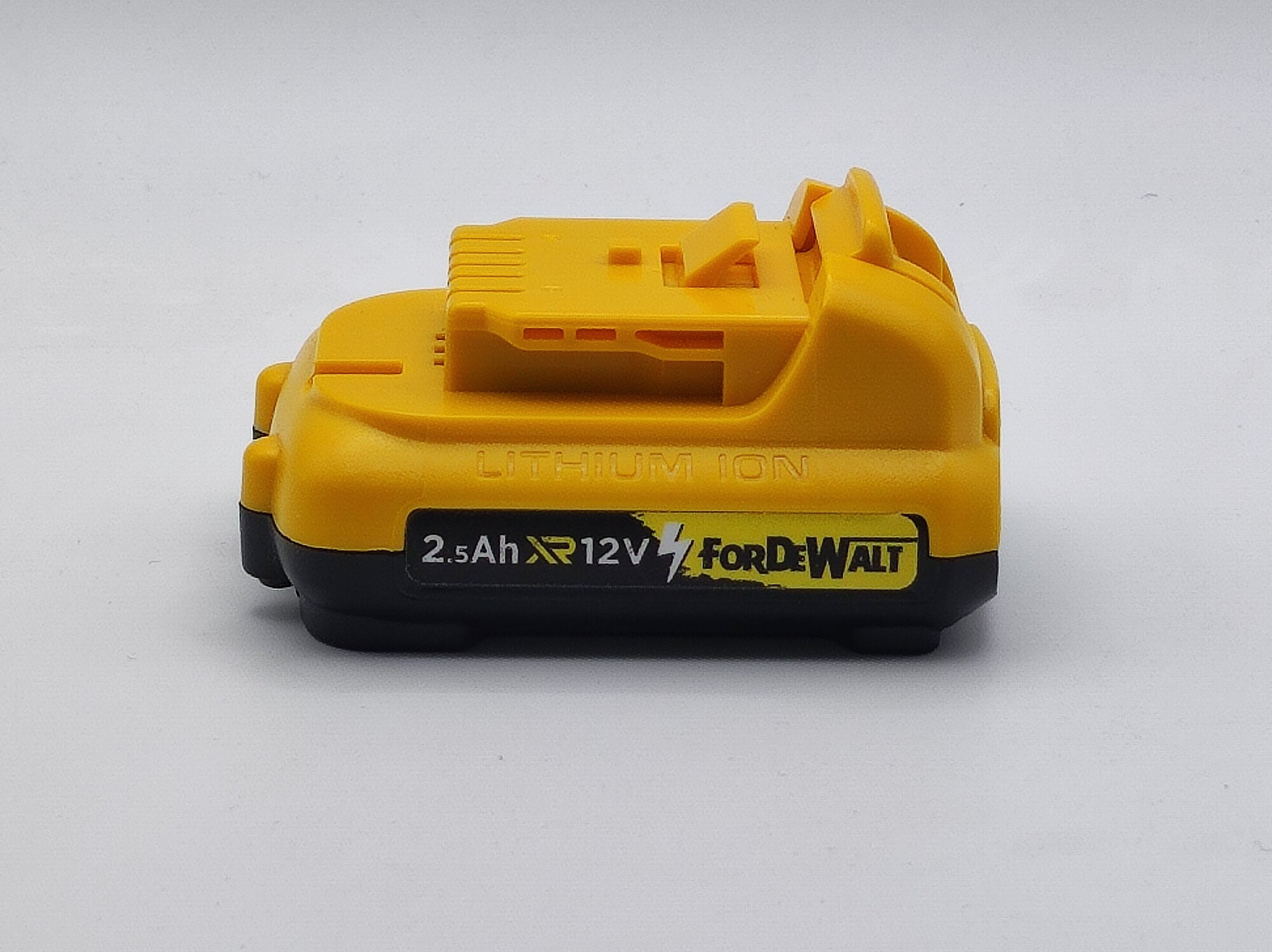 Аккумулятор для DeWalt 12V 2,5Ah XR Li-ion, Sigma-battery SBDWT12-2.5, аккумуляторная батарея DeWalt