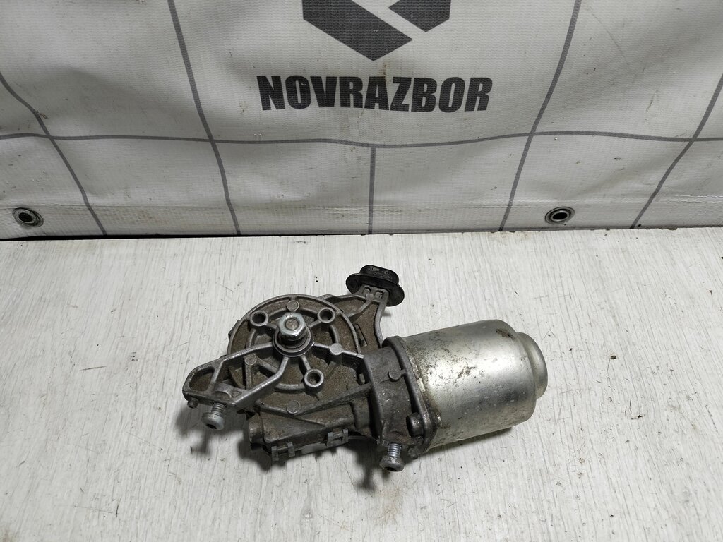 Моторчик стеклоочистителя передний Renault Fluence 10-17