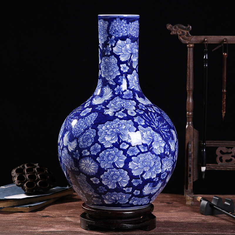 Цзиндэчжэньская ваза с ручной росписью "Фэнси" на синем фоне с изображением цветов сливы, керамика, новый китайский стиль, декор для гостиной, украшение для антикварной витрины, сине-белая.