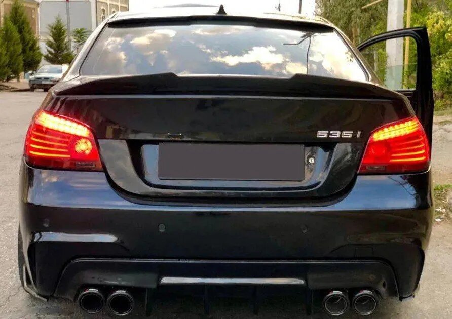 Спойлер для автомобиля BMW E60 (1 шт.) из ABS-пластика, черный глянец