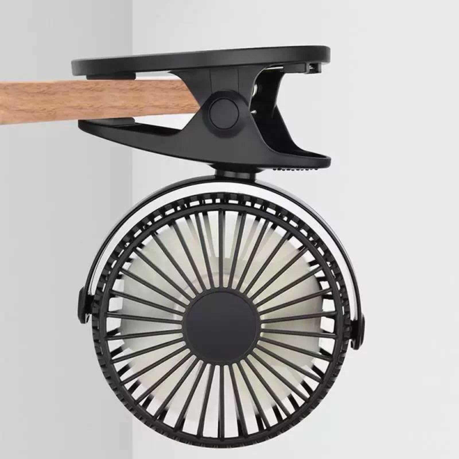 Мини-вентилятор MyPads переносной с прищепкой мощный поток воздуха USB аккумулятор 1500 мАч черный