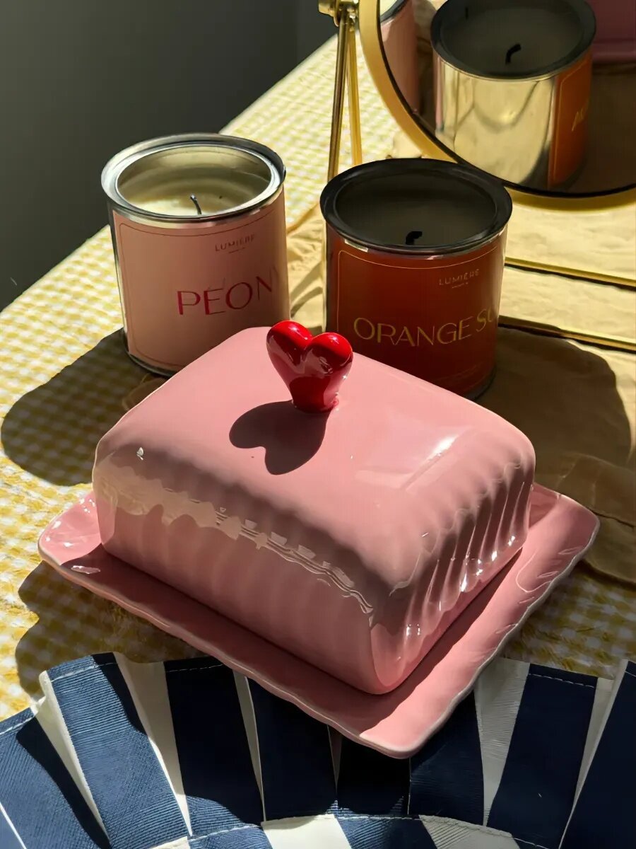 Маслёнка "Тепло в руках" - "Pinterest", для сливочного масла, керамика, с бамбуковым основанием, с крышкой