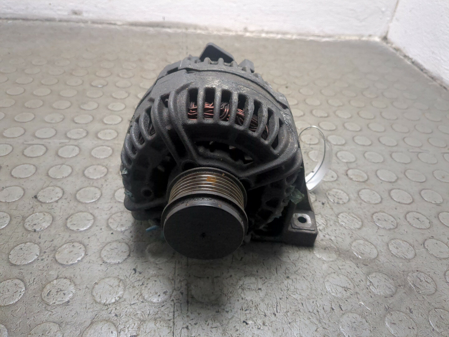 Генератор Volvo XC90 Б/У