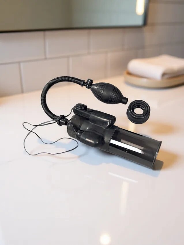 Вакуумная помпа для пениса Bad Kitty Penispumpe, черная 61325702300000