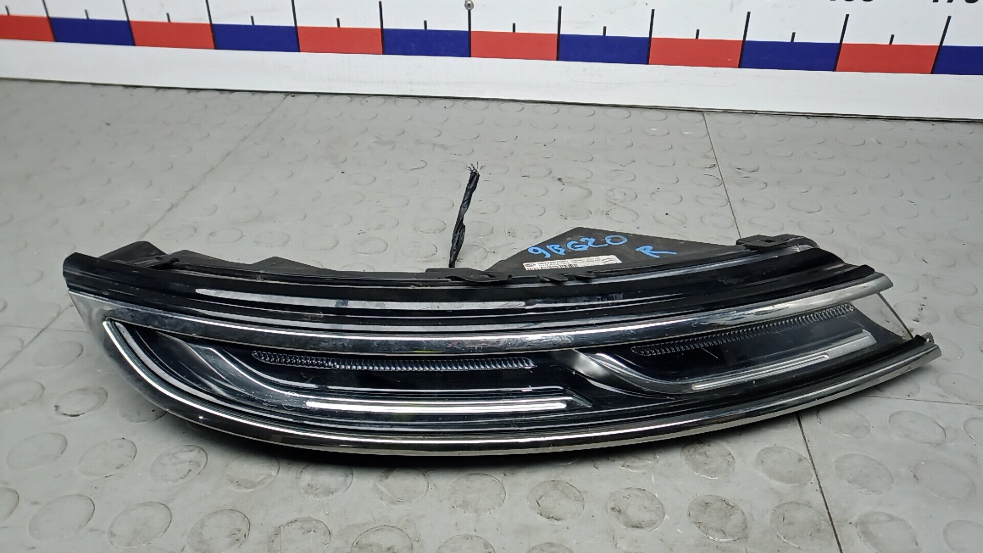 Фара галогенная правая передняя CITROEN C4 CACTUS