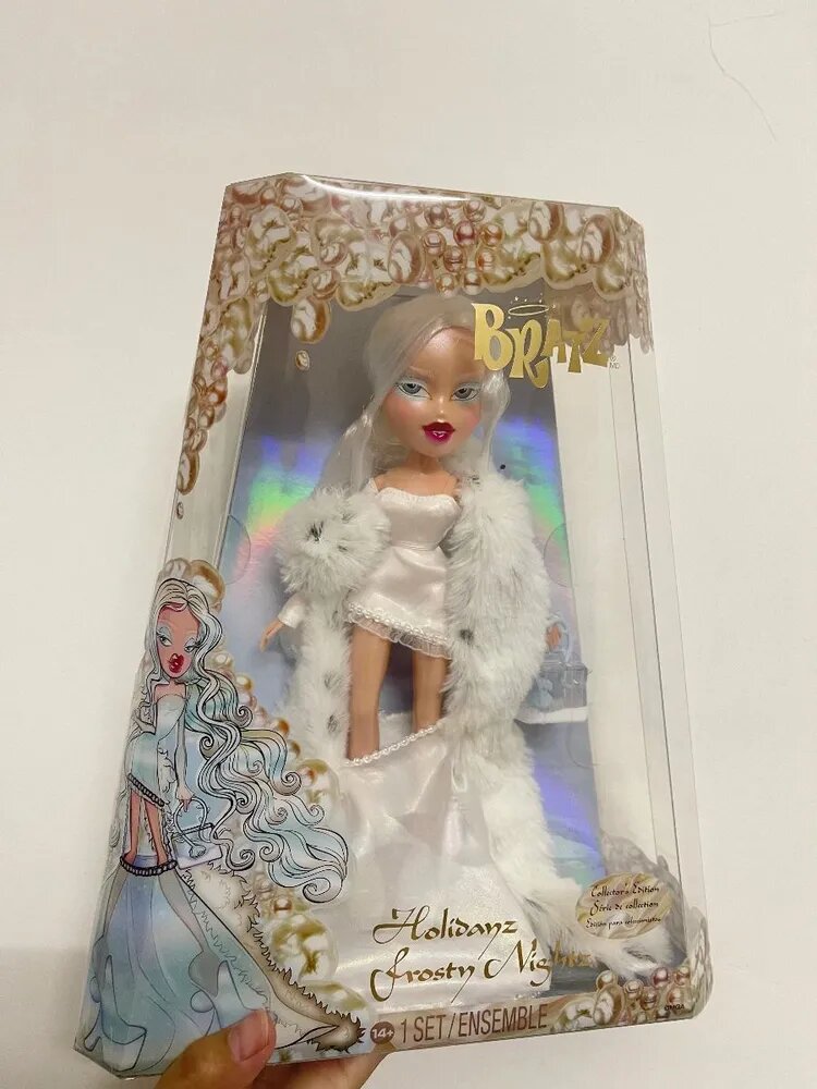 Кукла Bratz Holidayz Frosty Nightz - Коллекционная кукла Хлоя с одеждой и аксессуарами - Братц
