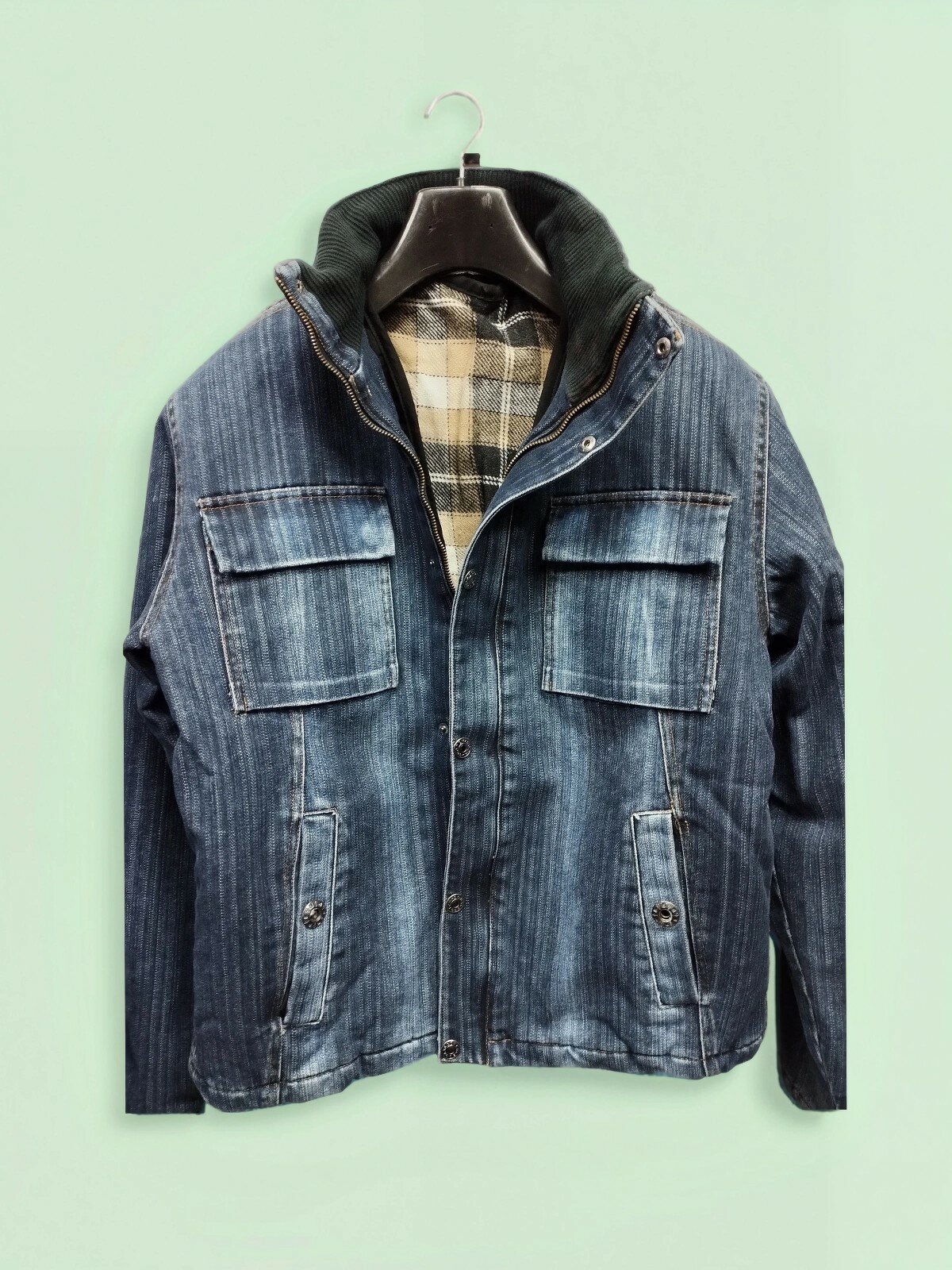 Куртка джинсовая