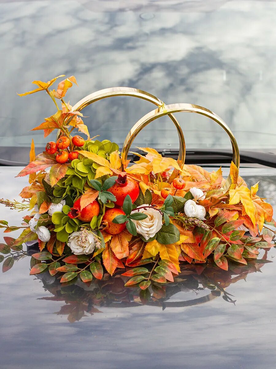 Украшения на машину - свадебные кольца, на крышу авто молодоженов