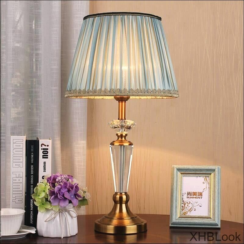 Эксклюзивный светильник для стола