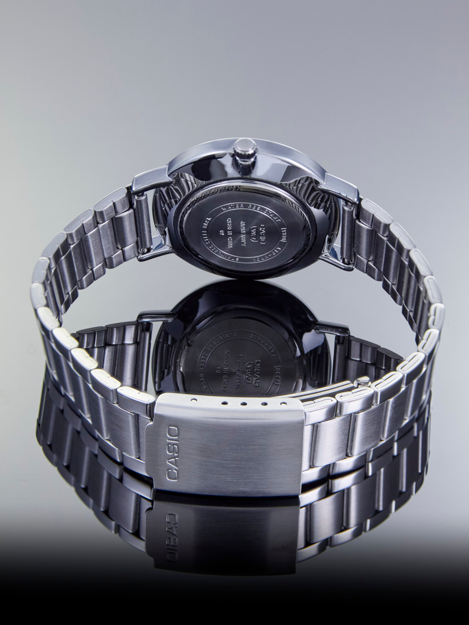 Наручные часы CASIO Классика, хром — фото 1