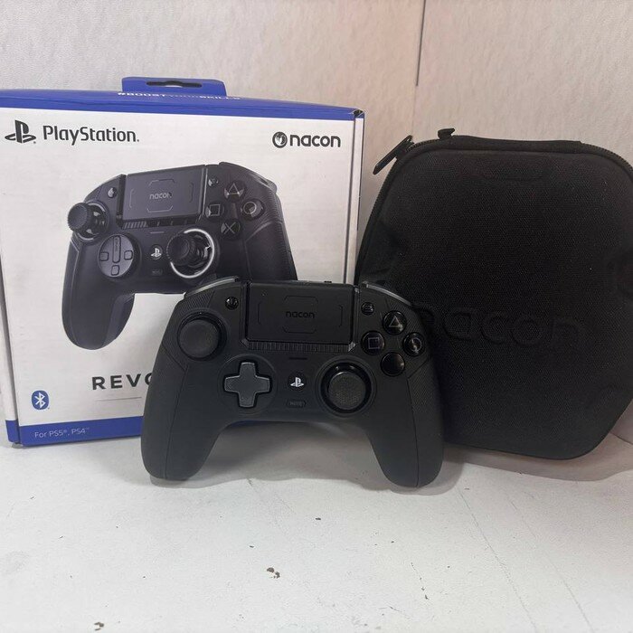 Геймпад Nacon Revolution 5 Pro