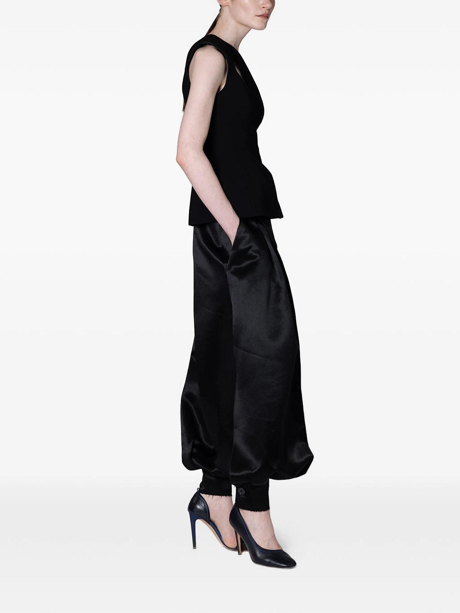 Брюки Roksanda Ovar pleated trousers, размер 16, black/black — фото 1