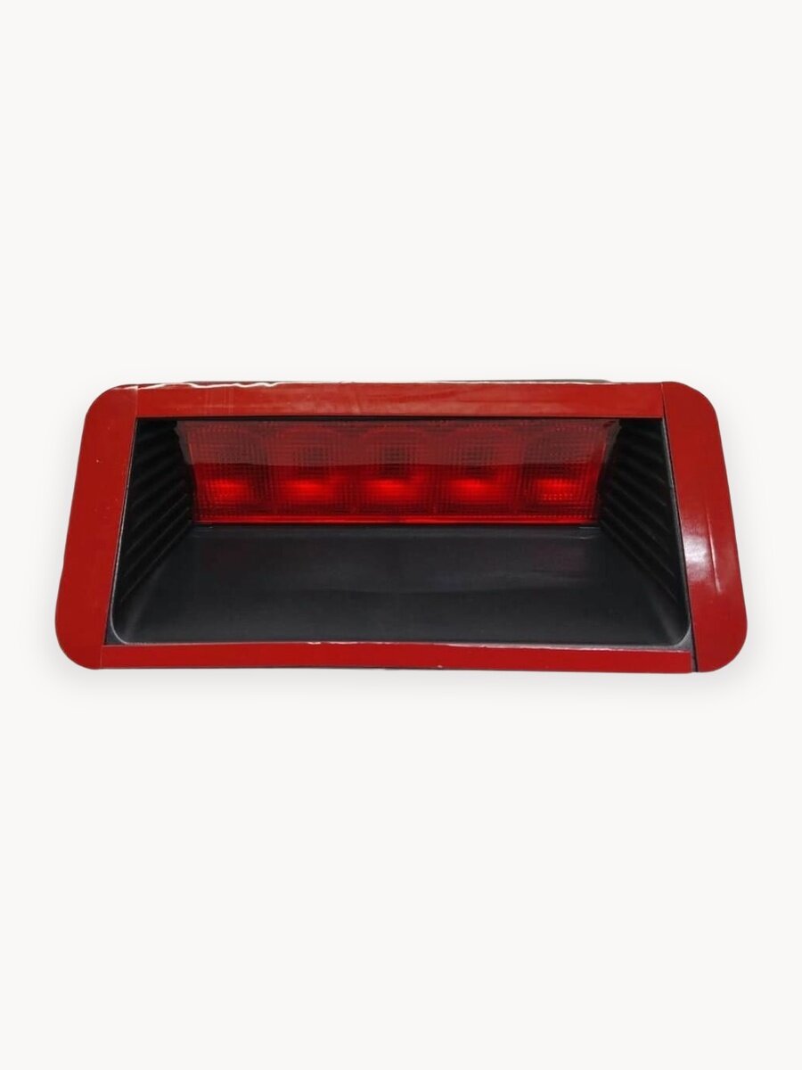 Дополнительный стоп-сигнал на заднее стекло (12В, 5 LED) компактное решение для безопасности
