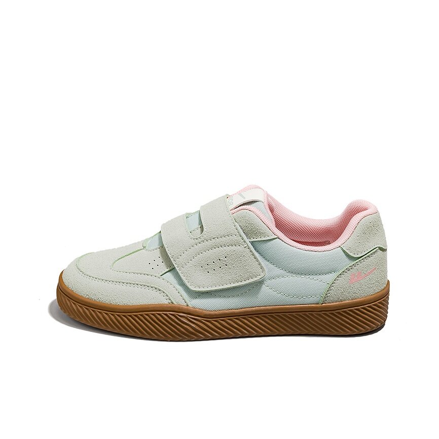 Кроссовки