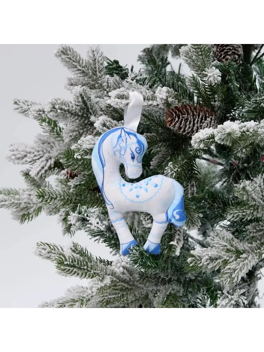 Элегантная подвеска «Лошадка в стиле»