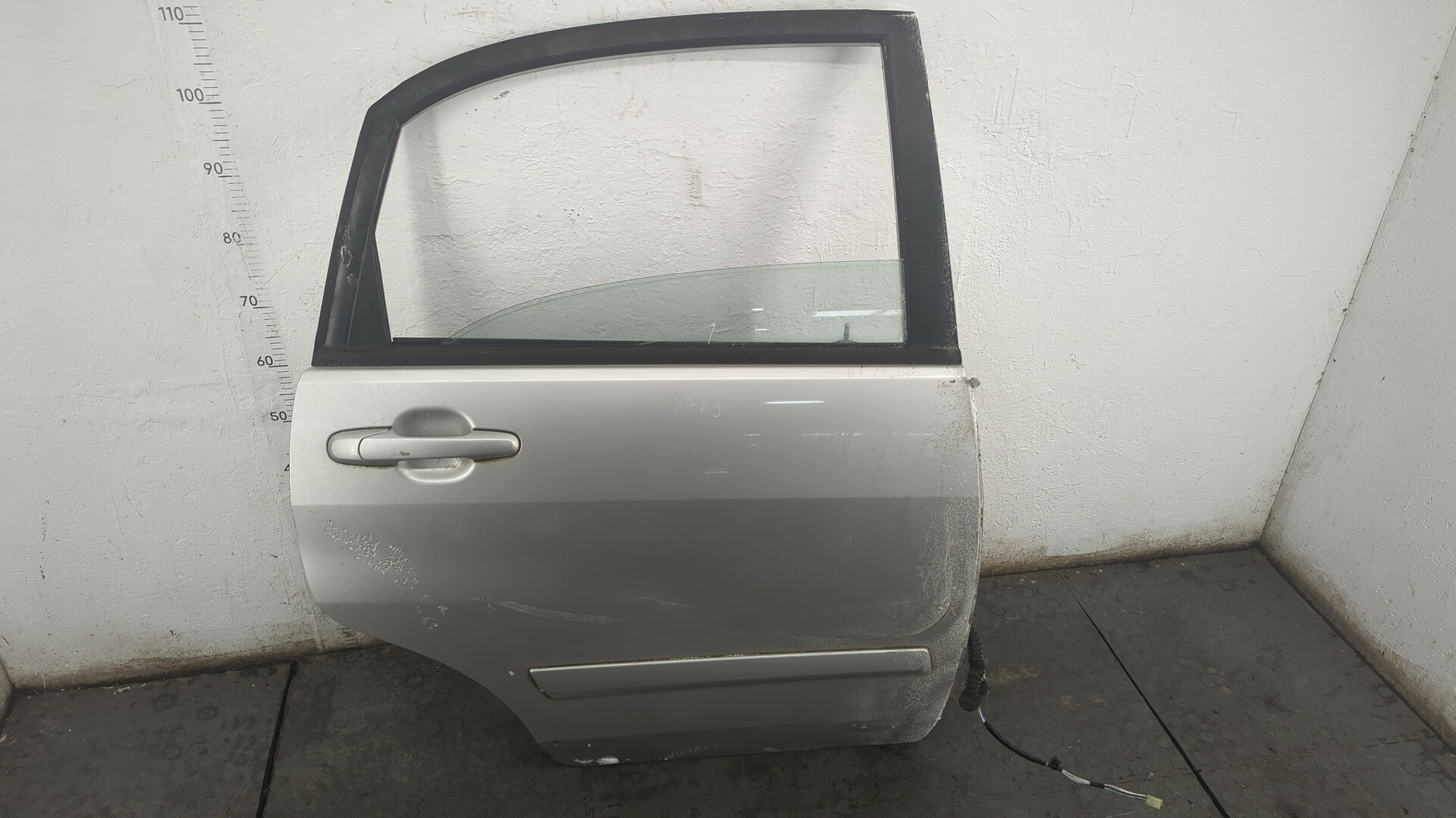 Дверь боковая (легковая) правая задняя Suzuki Liana Б/У