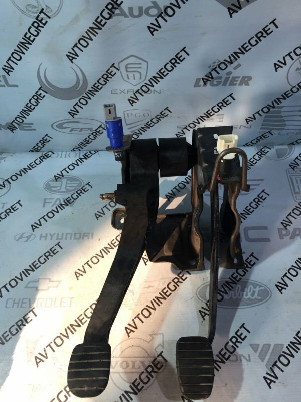 Педальный узел Renault Duster 1 F4R 2.0 Б/У с пробегом