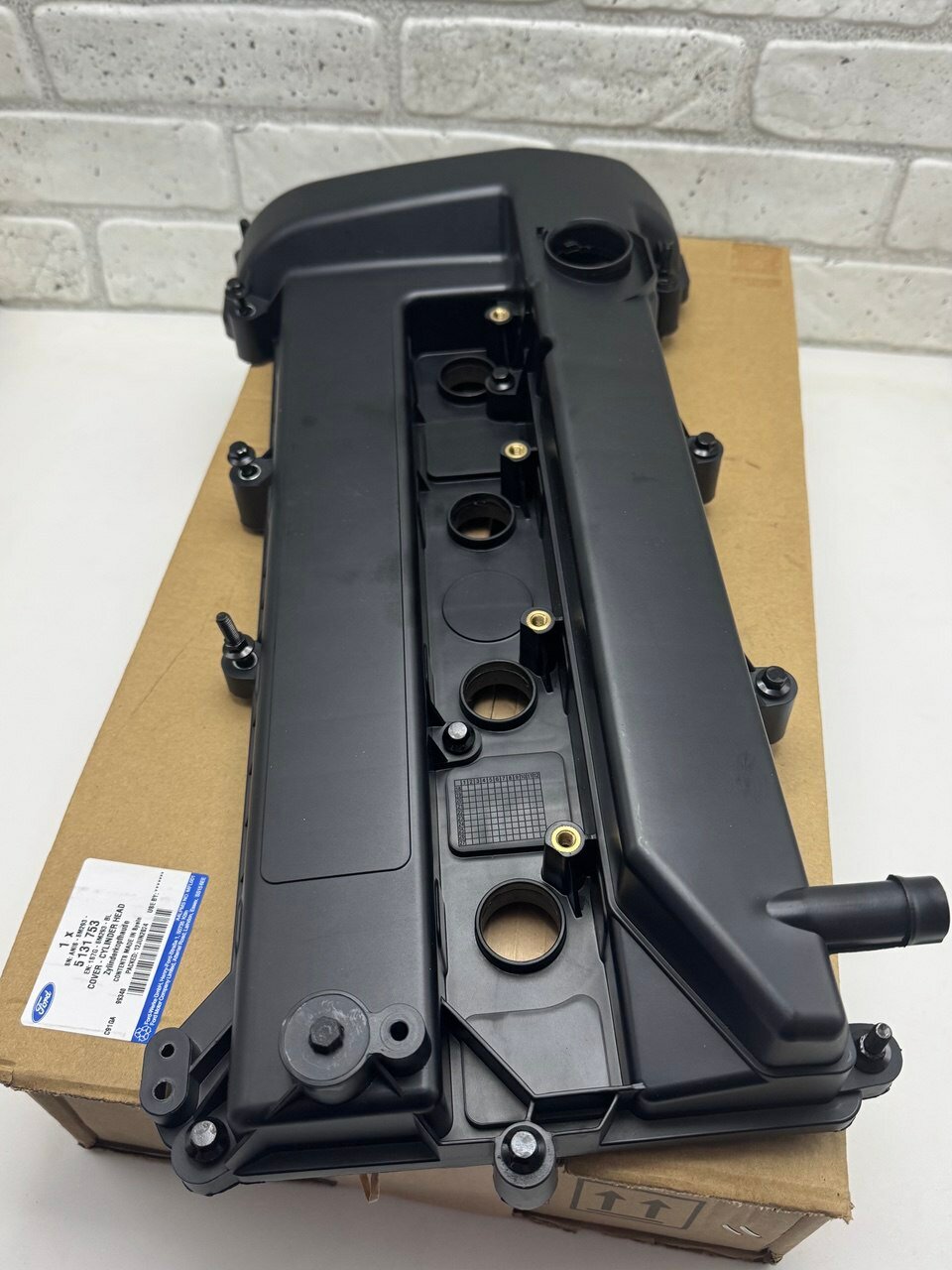 5131753 Оригинальная клапанная крышка Ford