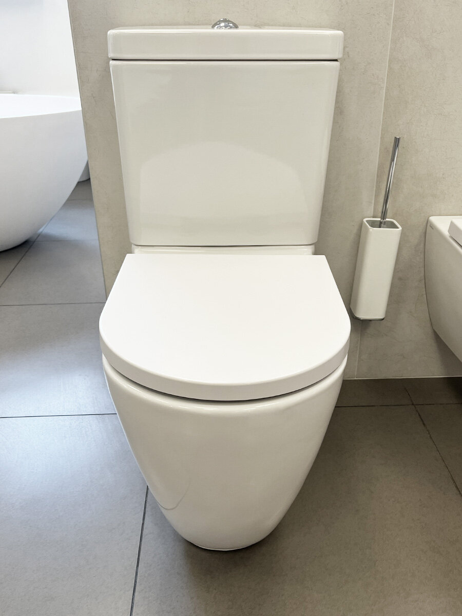 Унитаз моноблок HATRIA FUSION Y1ZB01, с тонкой крышкой микролифт и бачком, белый