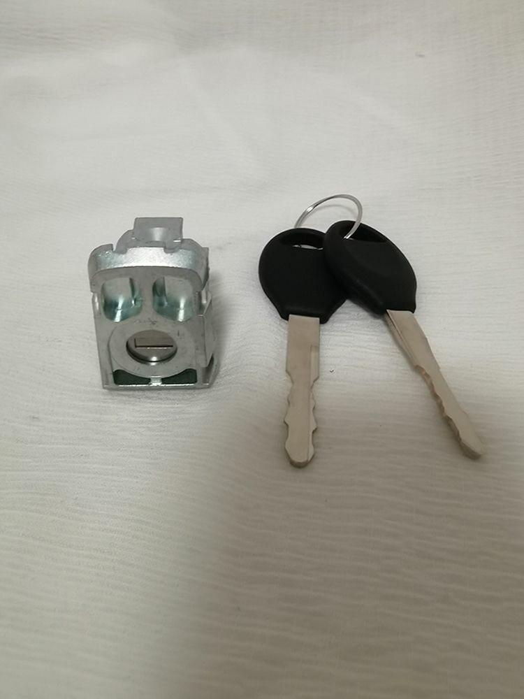 Личинка замка передней левой двери Nissan Nissan Qashqai J10 Qashqai JJ10 +2