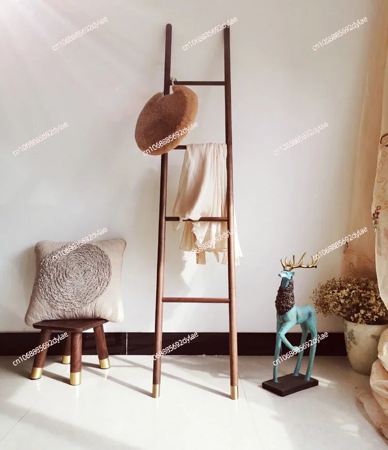 Лестница из цельного дерева, вешалка для одежды из орехового дерева, вешалка для спальни от пола до потолка, вешалка для полотенец в ванной комнате, трапециевидная форма describe 3