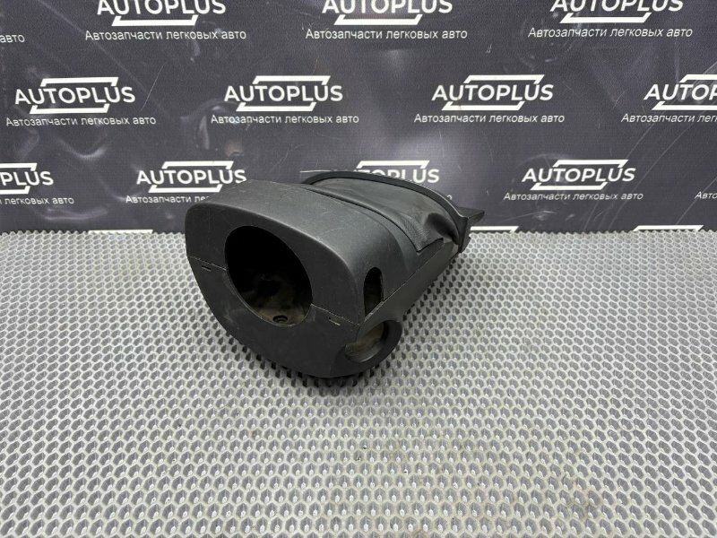 Кожух рулевой колонки